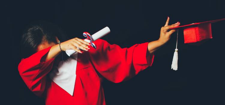 How to Become a Kinesiologist (Degree & Salary) - Natural Healers