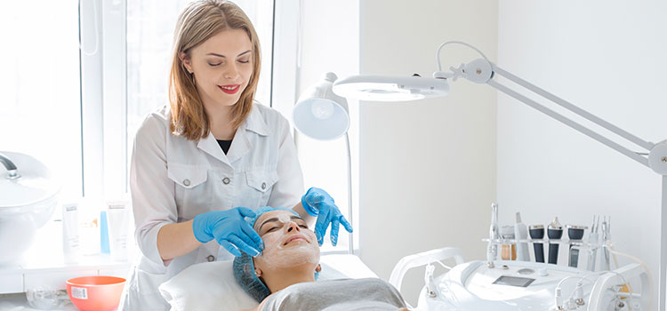 About Esthetician Licensing & License Requirements by State